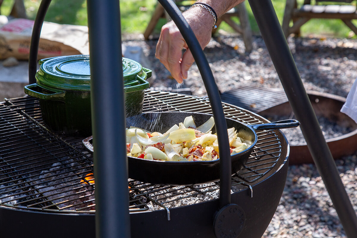 Andrew Zimmern's Wild Game Kitchen - Outdoor Channel