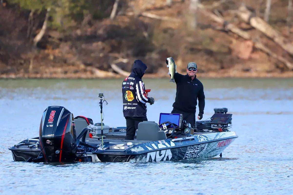 Sprague surges into lead after day 1 at Guntersville - In-Fisherman