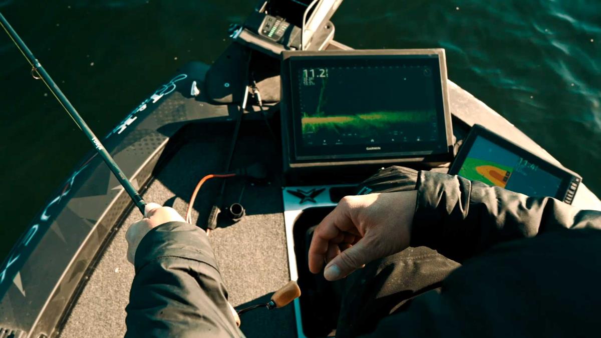 2x National Walleye Tour Champion Tom Huynh runs through his - In-Fisherman